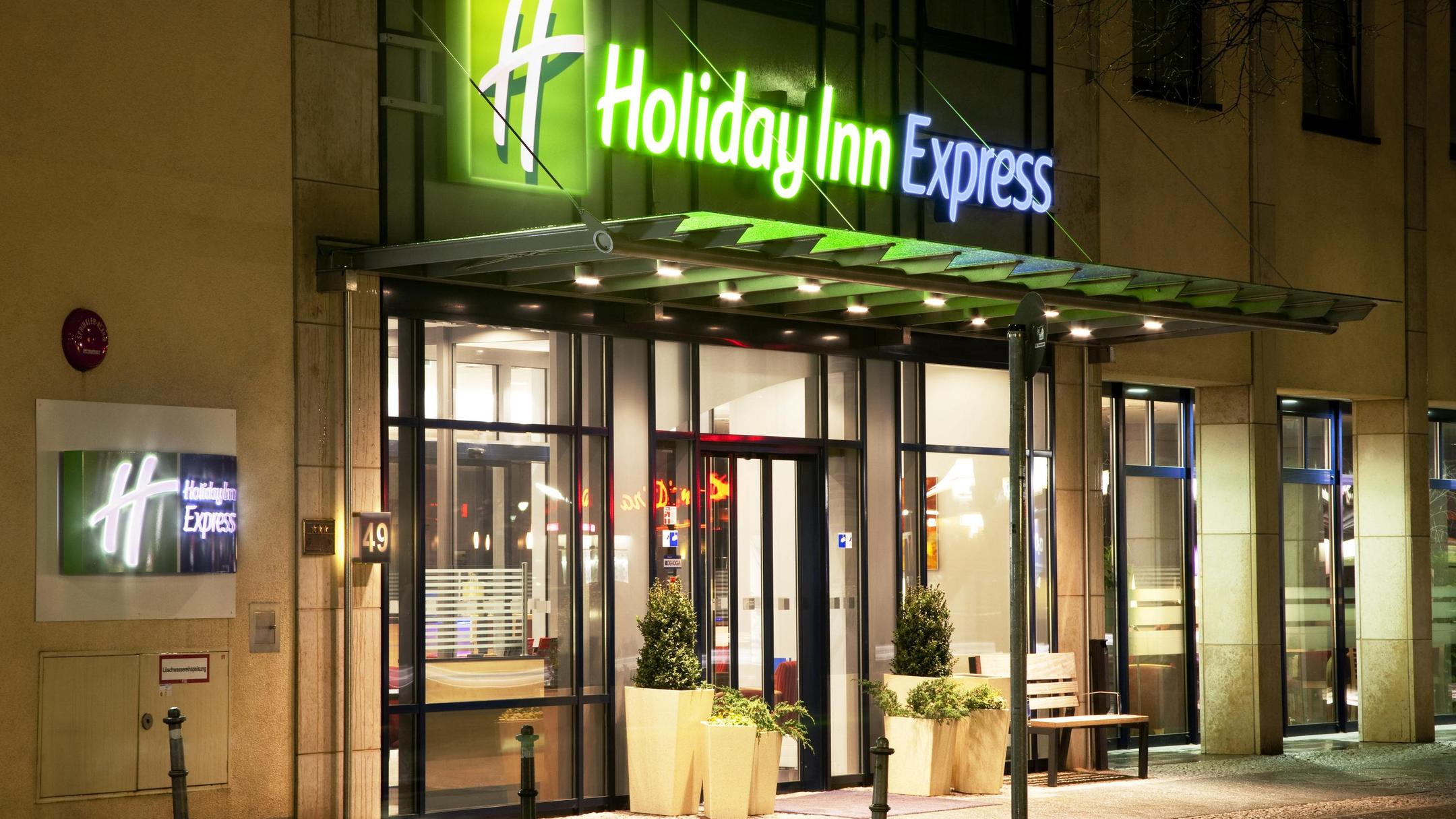 Holiday Inn Express Berlin City Centre mulai Rp 922rb (R̶p̶ ̶2̶ ... Holiday Inn Express Berlin City Centre mulai Rp 922rb (R̶p̶ ̶2̶ ...
